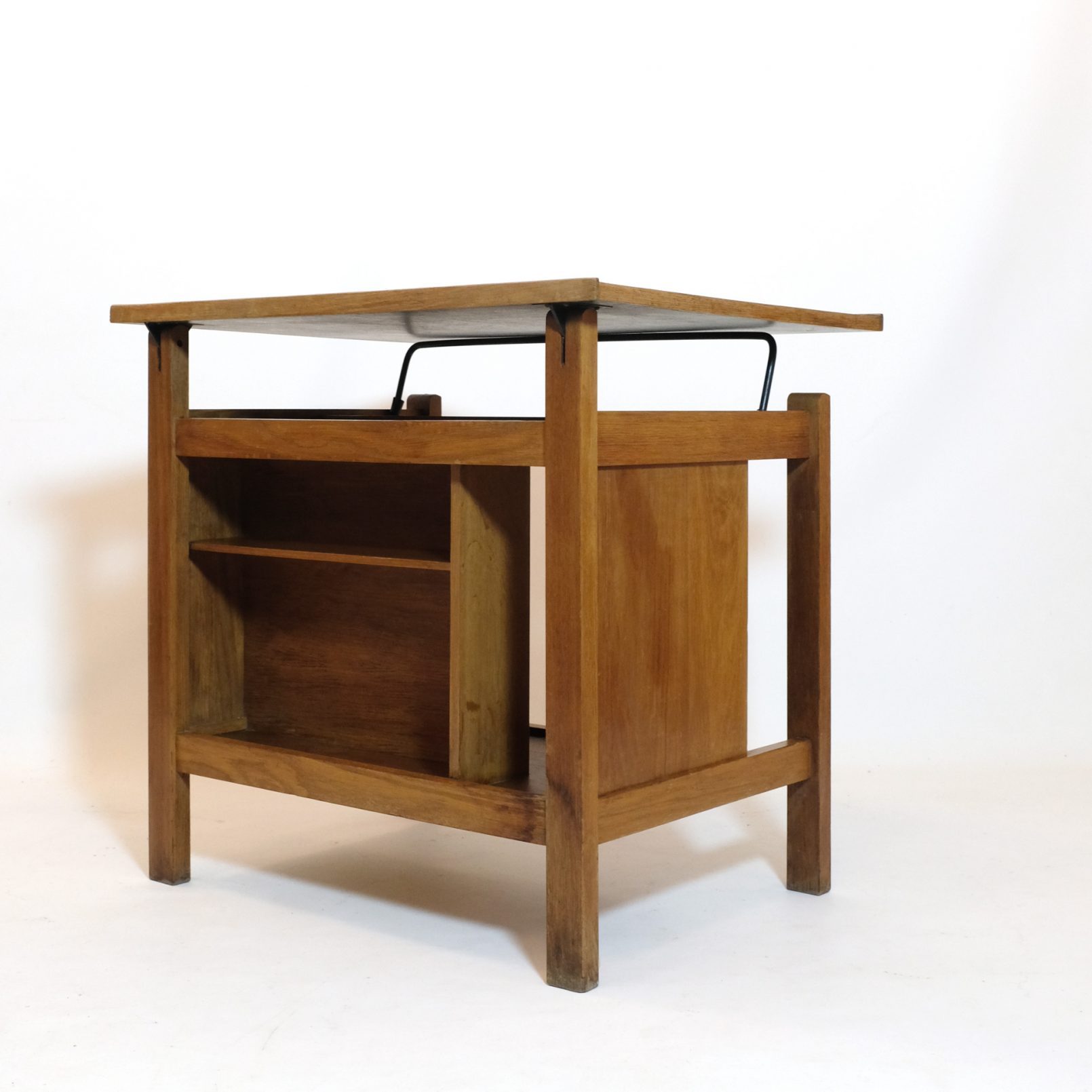 Marcel Gascoin, 2 positions child’s desk, ARHEC, 1950s. — LampAndCo