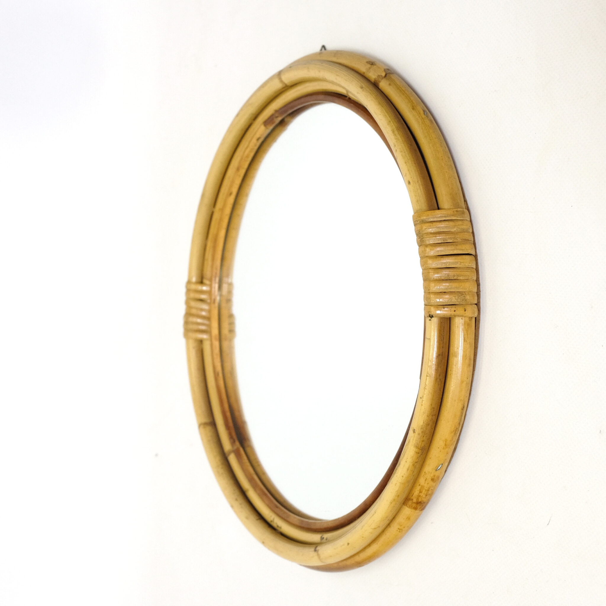 Little round bamboo mirror from the 1970s, 37cm. — LampAndCo